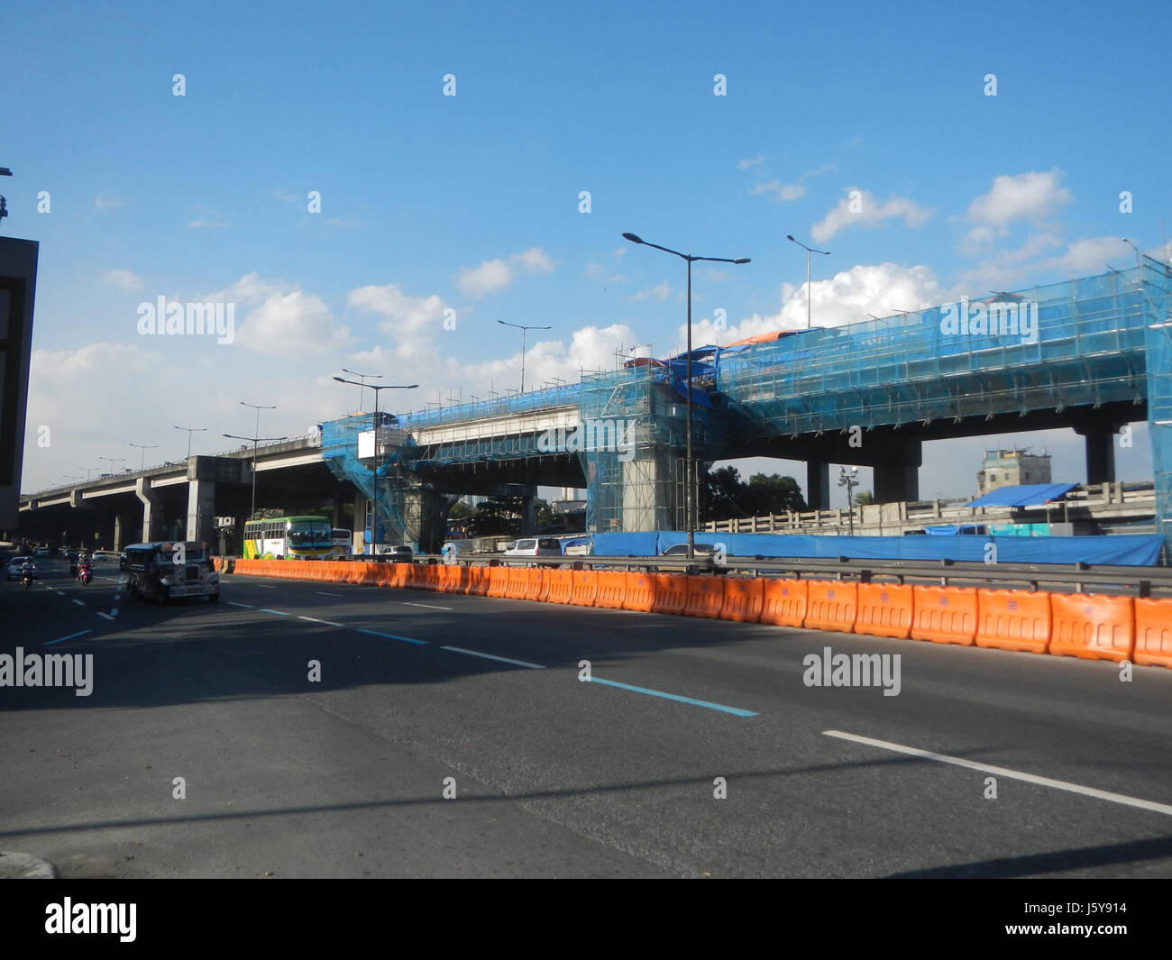 The Sales Interchange is a key junction in Metro Manila, located at the ...