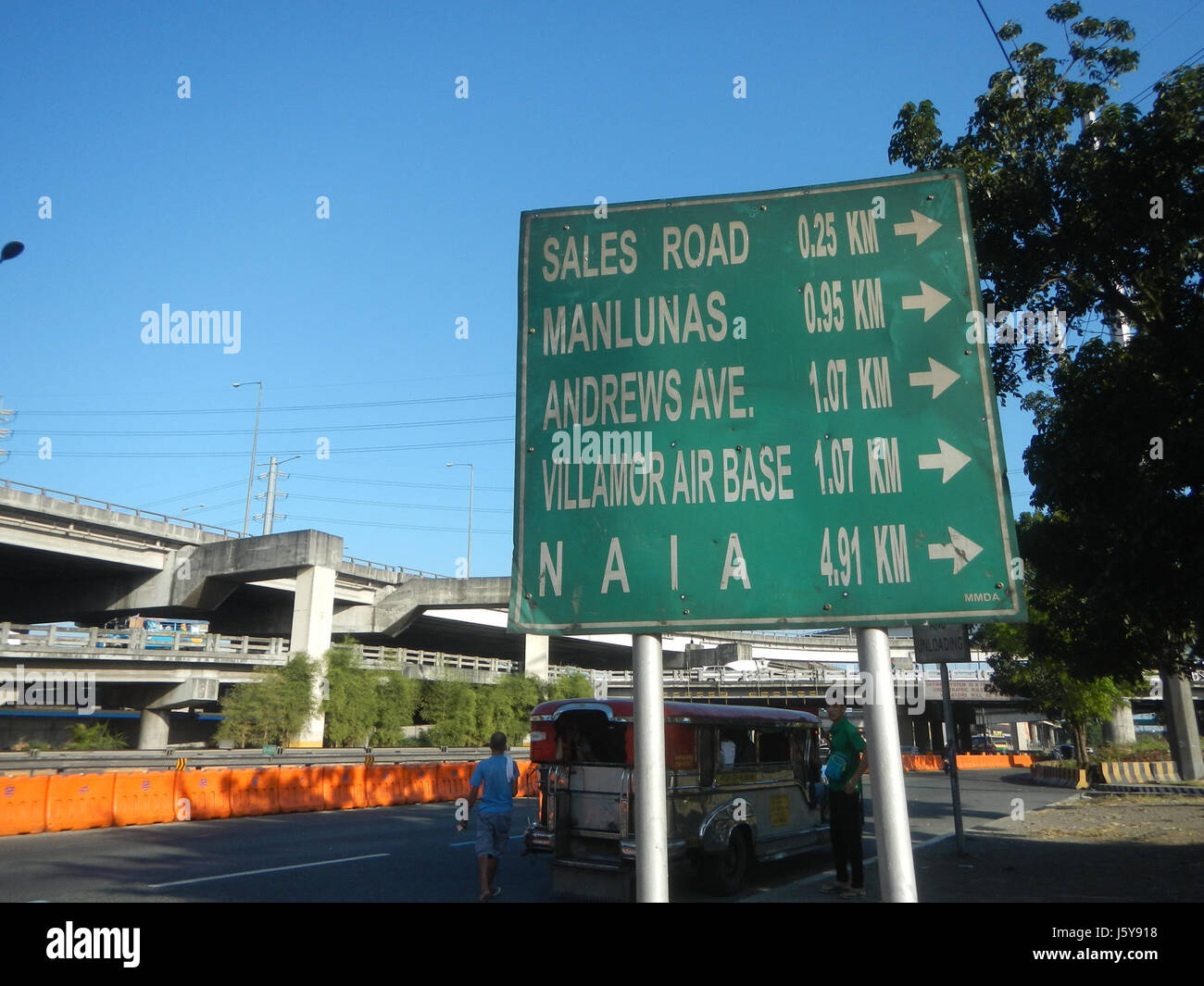 The Sales Interchange connects key points in Metro Manila, specifically ...
