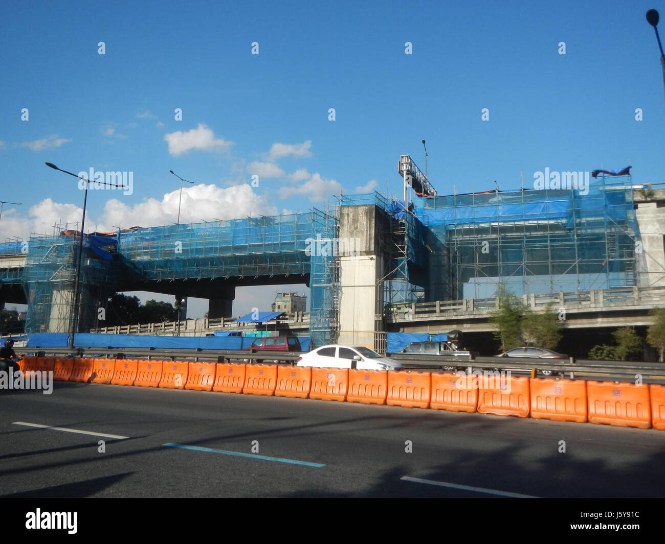 03811 Sales Interchange South Luzon Expressway Metro Manila Skyway ...