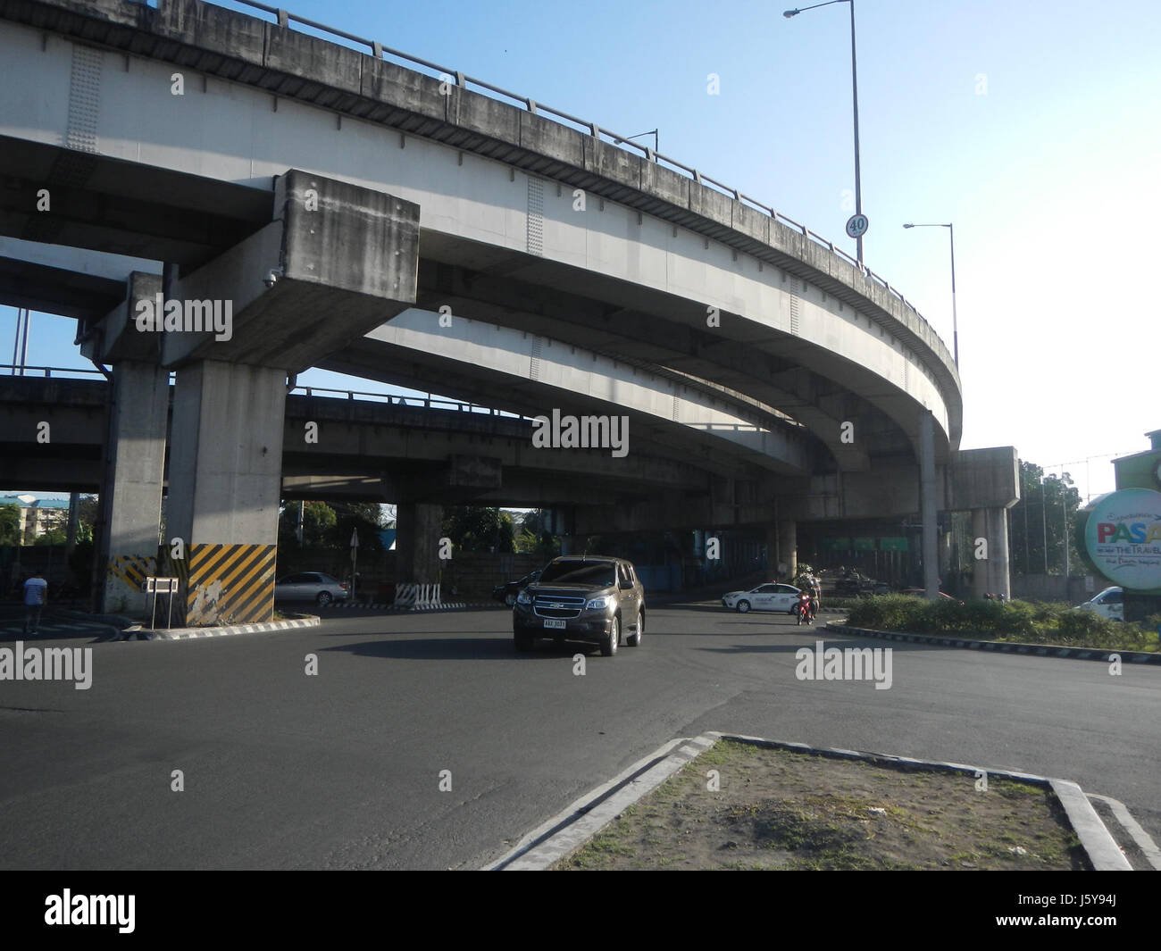 Sales Interchange is a major junction located between Taguig and Pasay ...