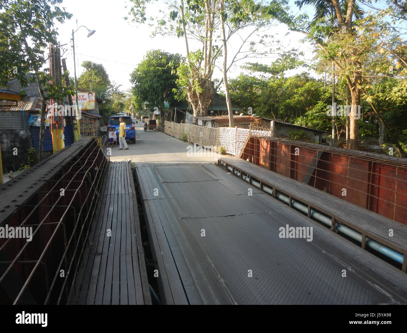 This image shows the paddy fields and rural landscape of Daungan ...