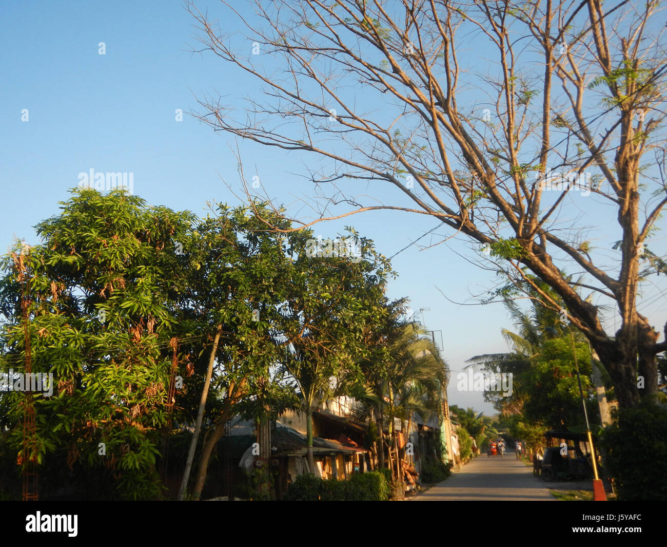 0303 Daungan Tiaong Tuktukan Highway Sunsets Villages Guiguinto ...