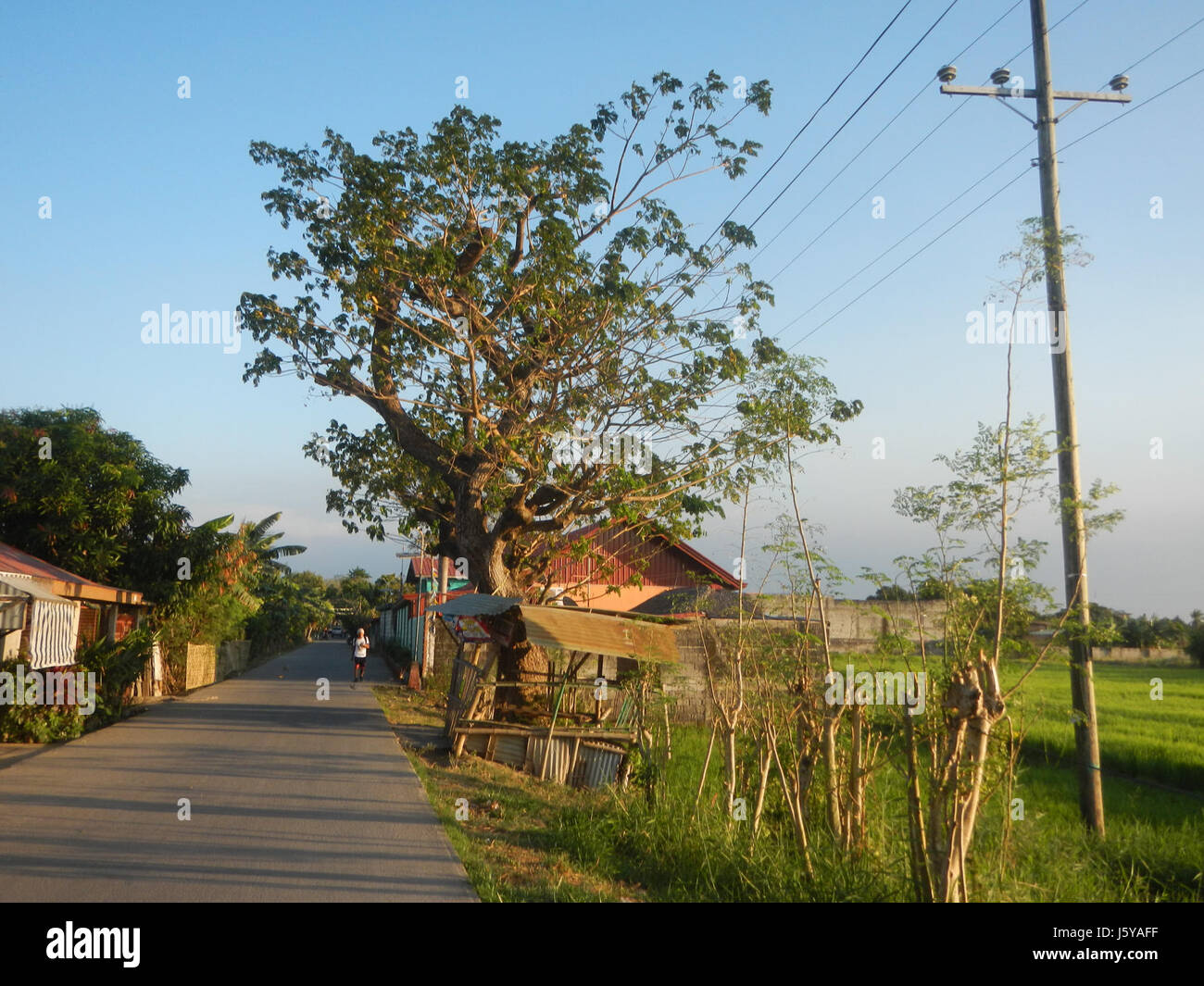 0303 Daungan Tiaong Tuktukan Highway Sunsets Villages Guiguinto ...