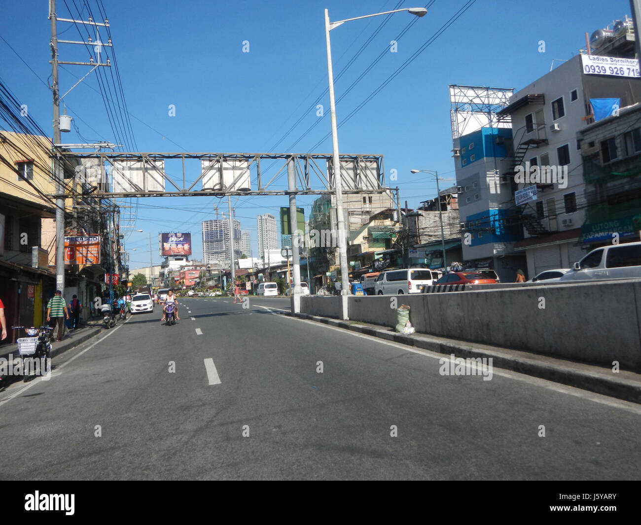 This image depicts the Kalayaan Flyover, located on EDSA, connecting ...