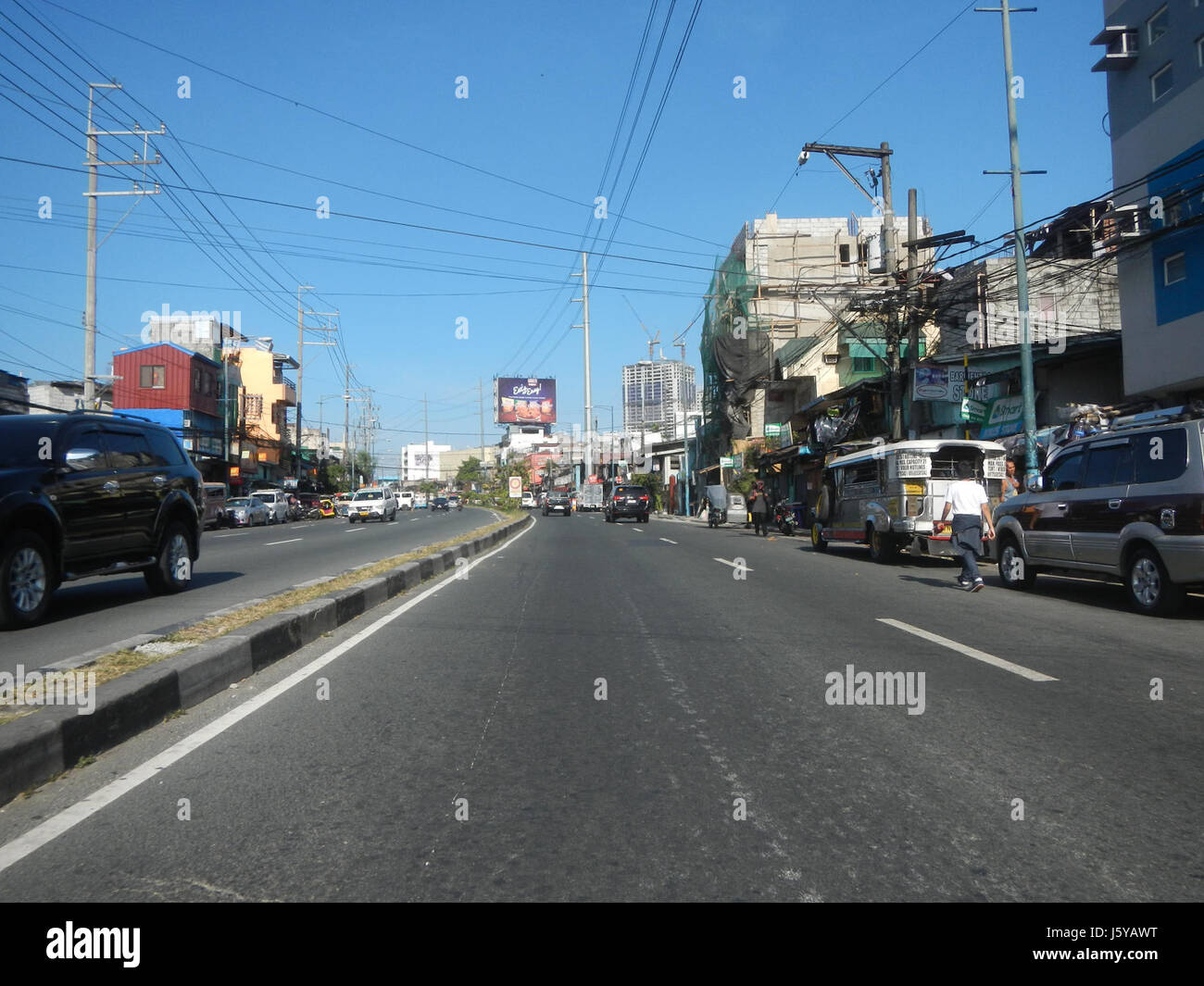 The Kalayaan Flyover in Makati City, connecting key areas like EDSA ...