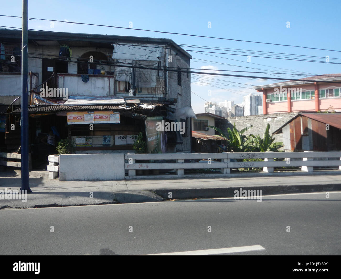 0253 Guadalupe Barangays Kalayaan Avenue Makati City 32 Stock Photo - Alamy