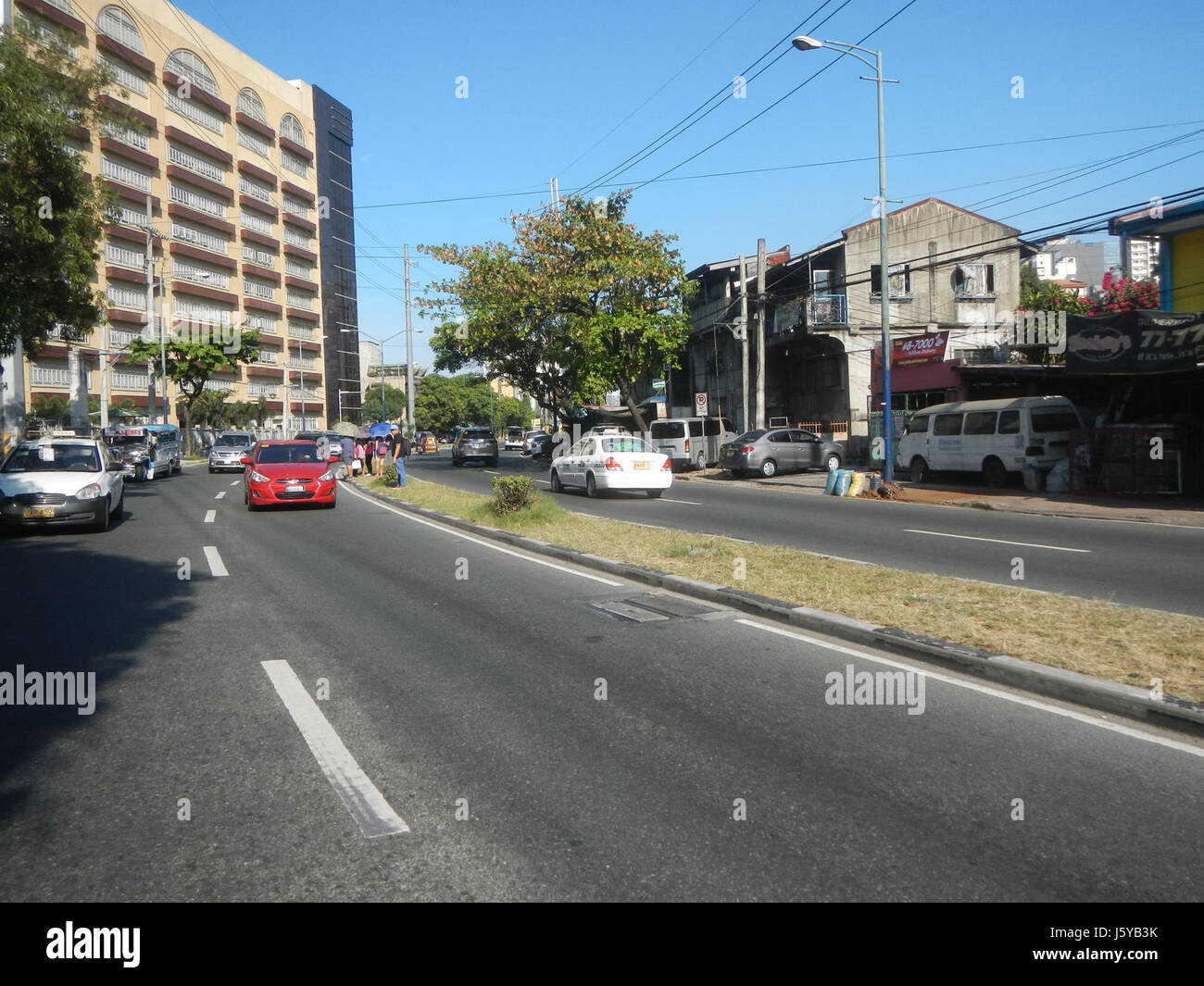 Makati science high school hi-res stock photography and images - Alamy