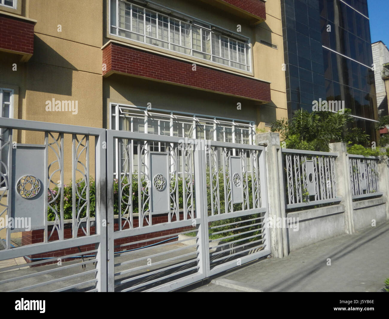 The Makati Science High School, located along Kalayaan Avenue in the ...