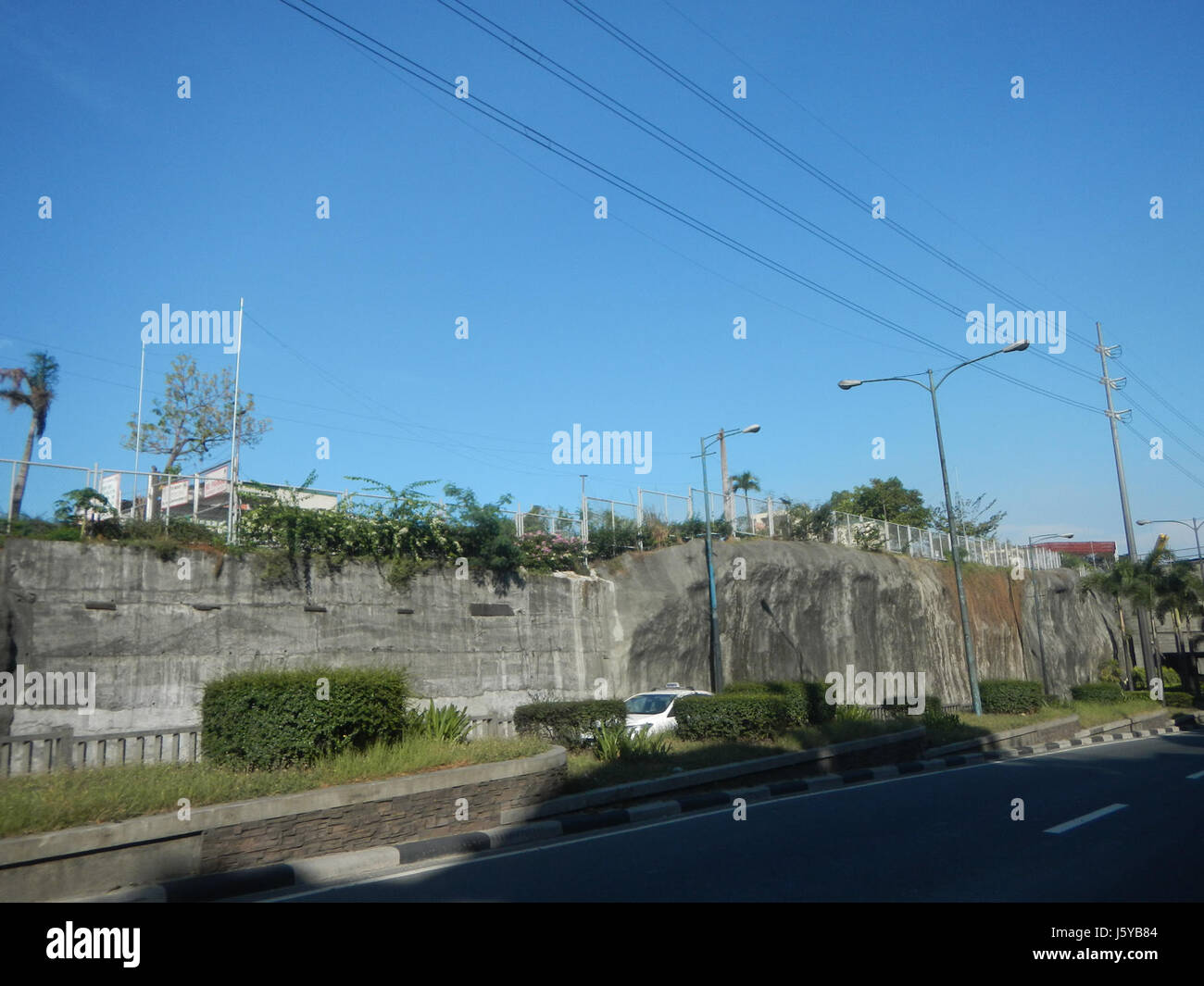 A view of East Rembo in Makati, showing Kalayaan Avenue and the areaâ ...