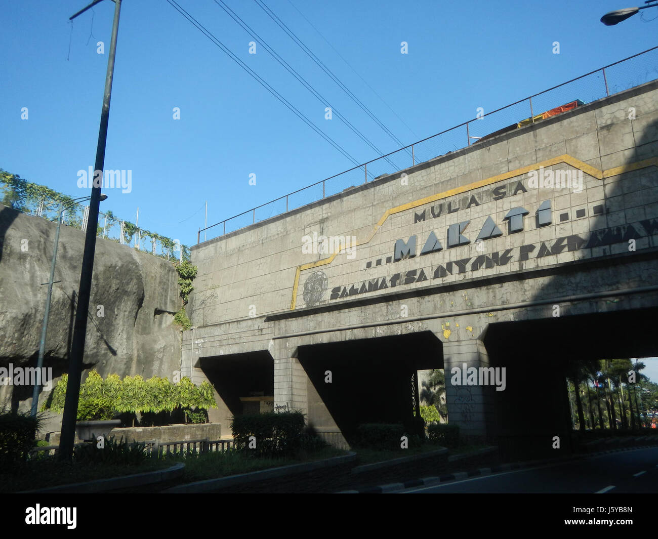 The area around East Rembo, Barangays Kalayaan Avenue in Makati City ...