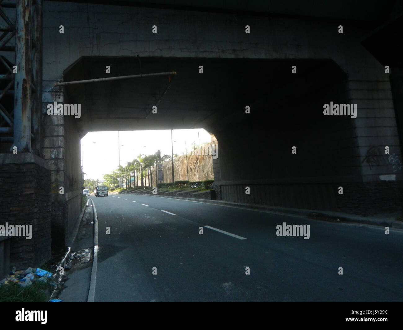 0497 East Rembo Barangays Kalayaan Avenue Makati City Tunnel 08 Stock ...