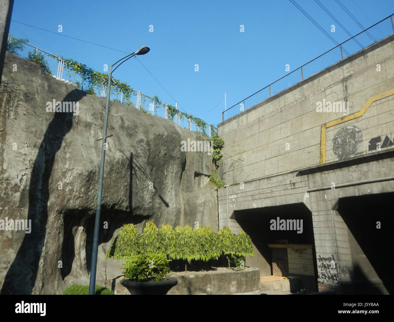 This title refers to the infrastructure of East Rembo in Makati City ...