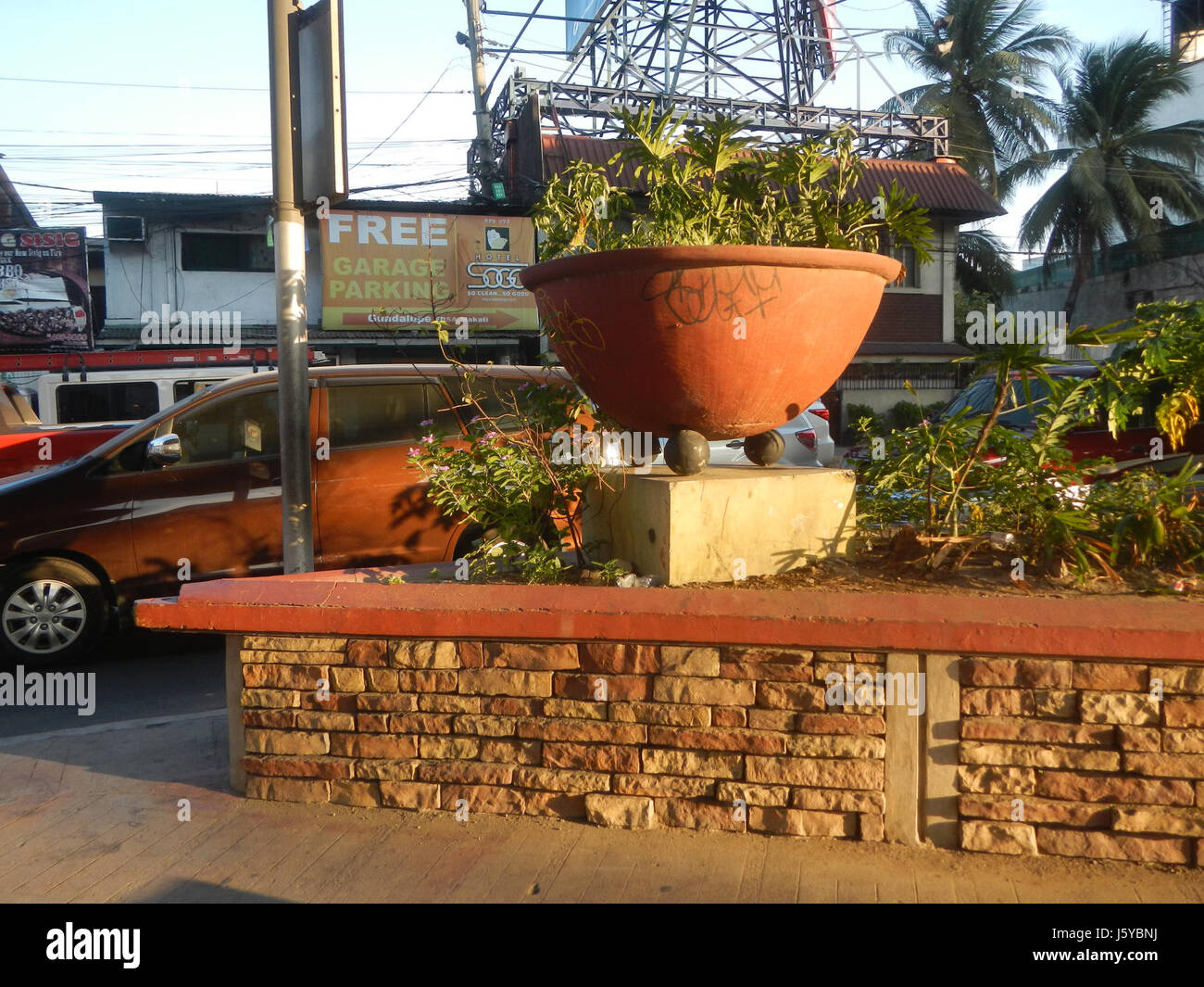 This image shows Circumferential Road 41, the Bagong Ilog area, and the ...