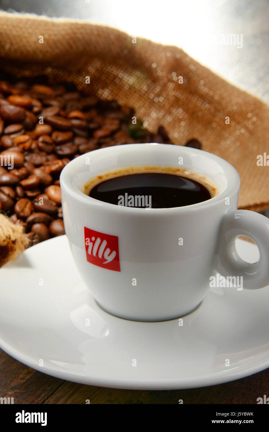 Illy coffee hi-res stock photography and images - Alamy