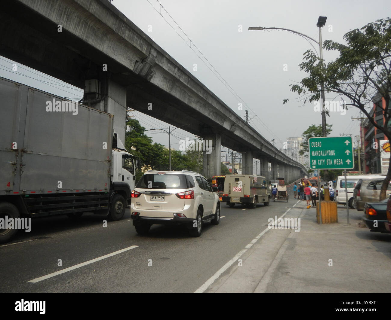 This title refers to the streets in the Santa Mesa area of Manila ...