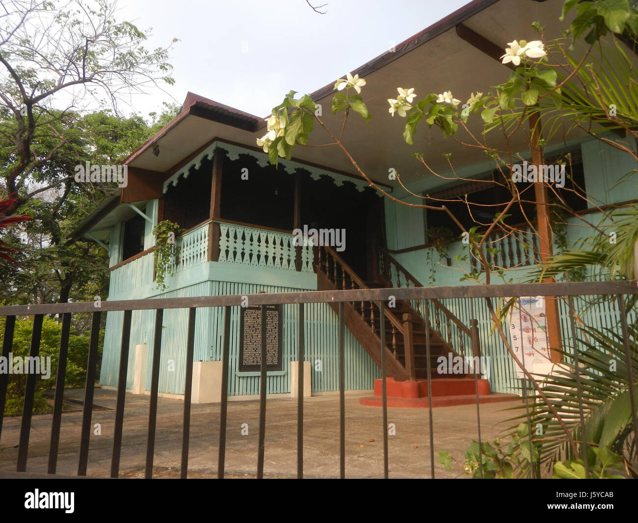 Mabini shrine manila hi-res stock photography and images - Alamy