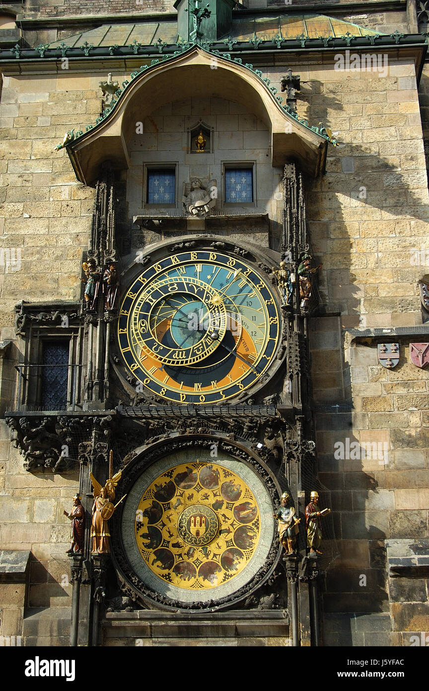 Rathausuhr hi-res stock photography and images - Alamy