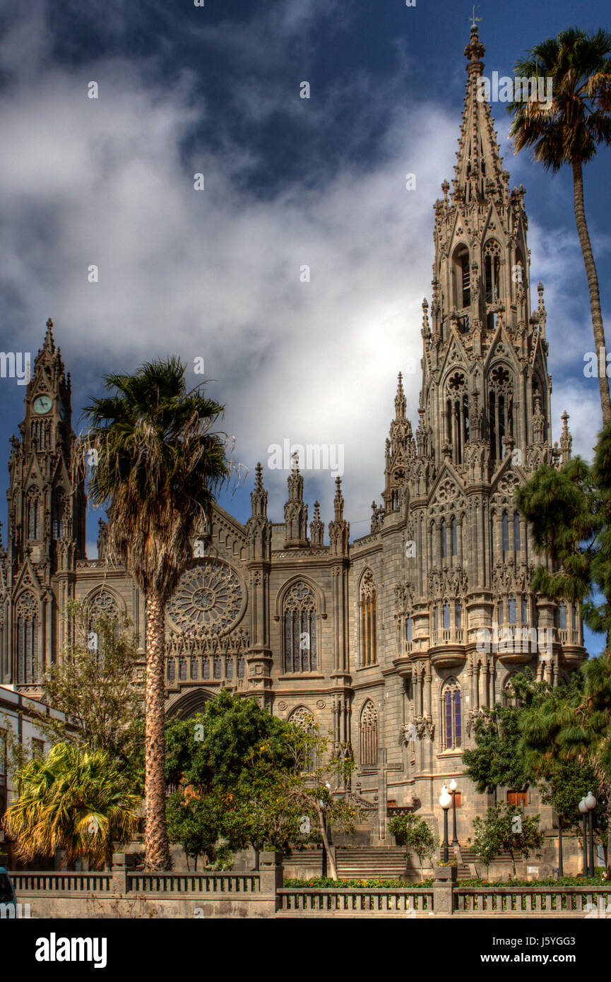 church cathedral attraction sightseeing gothic church city town holiday ...