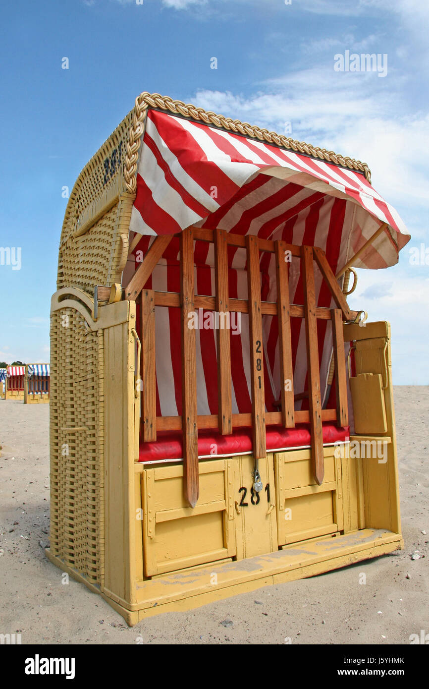 red beach chair Stock Photo - Alamy