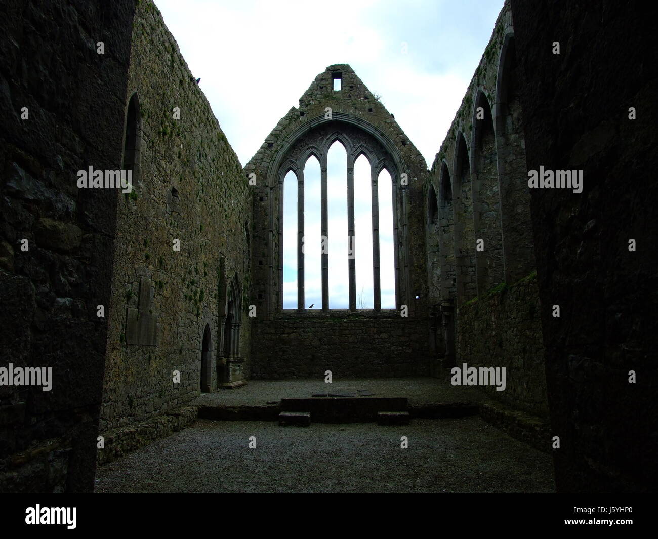 Ruins abbey hi-res stock photography and images - Alamy