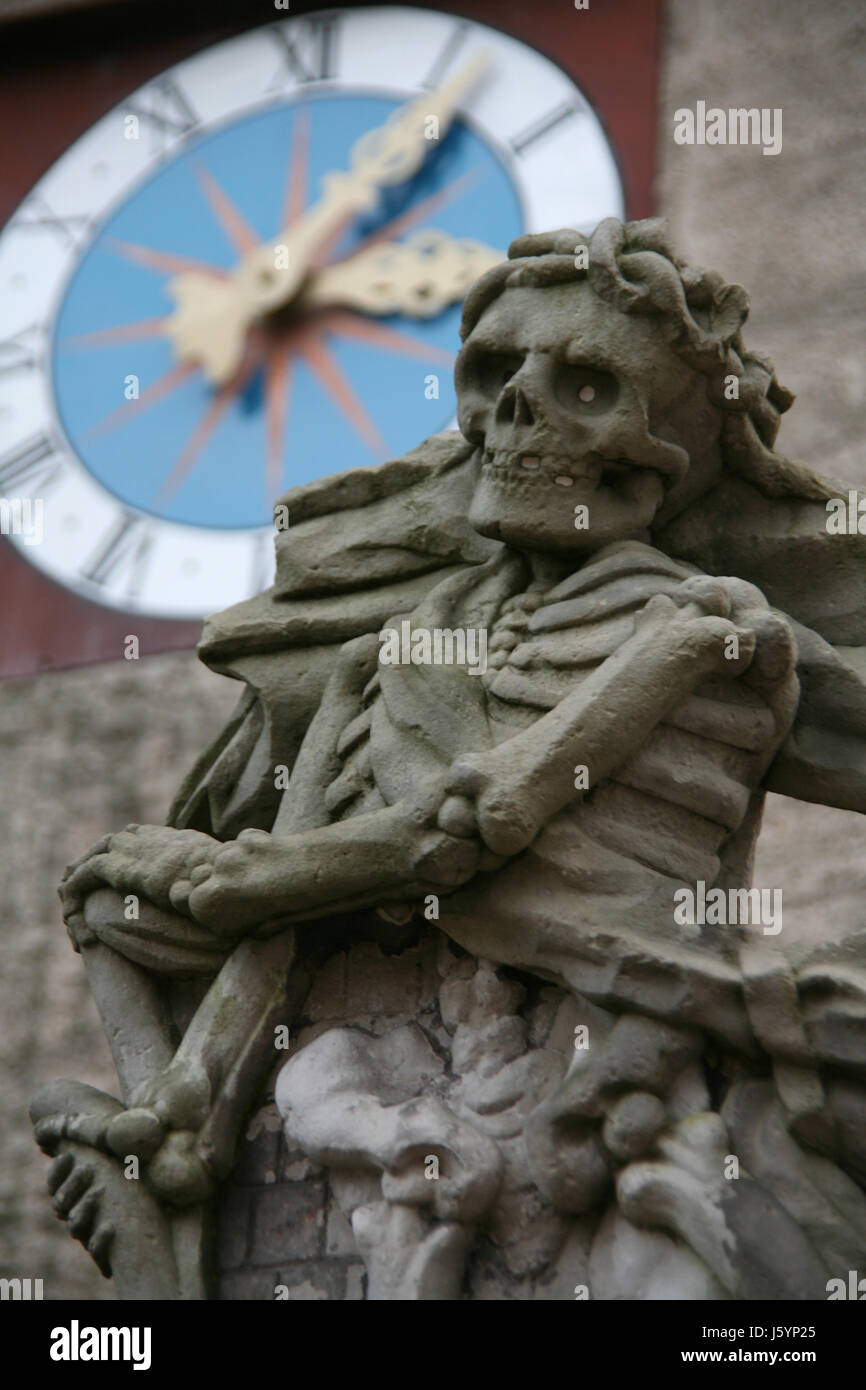 church death statue sculpture clock mausoleum limitedness dead ...