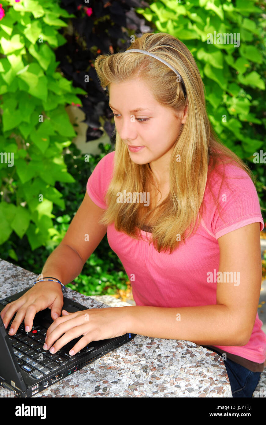 laptop notebook computers computer teen concentrated student girl girls ...