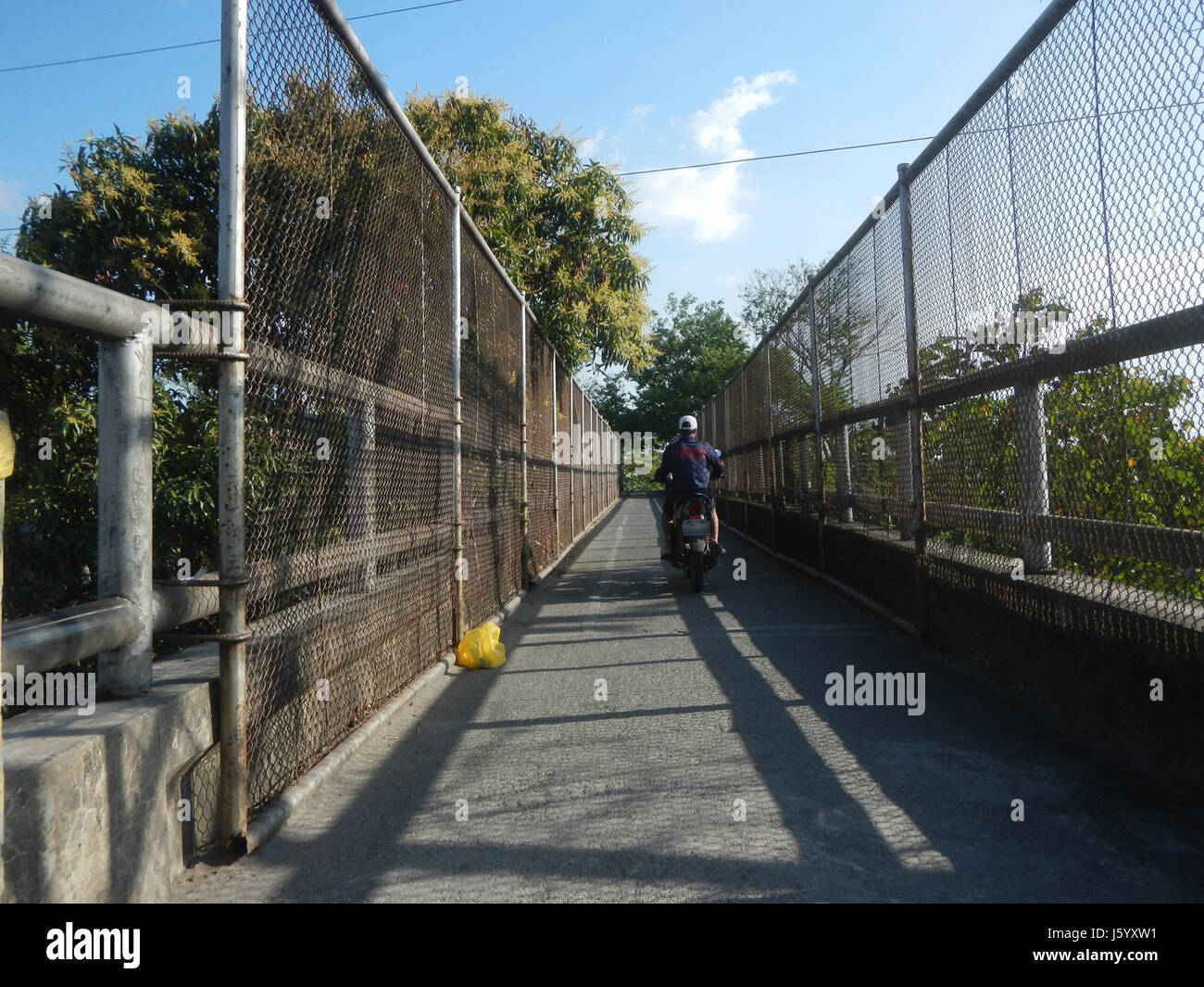 03291 Border arches signs Malis Overpasses NLEx Guiguinto Bulacan ...