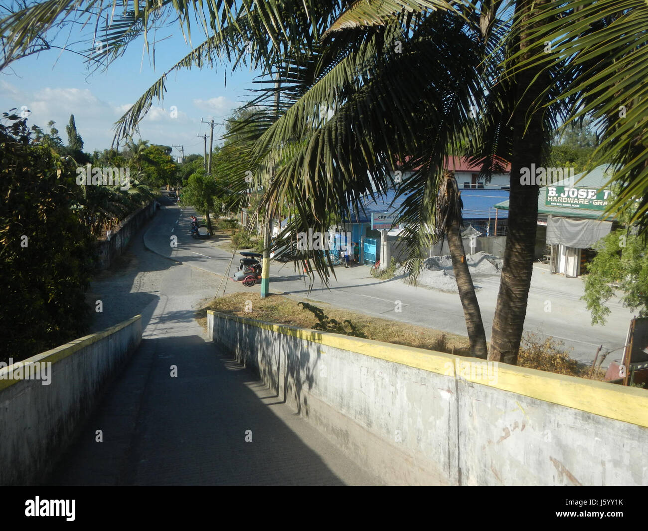 This title describes the road infrastructure in Guiguinto, Bulacan ...