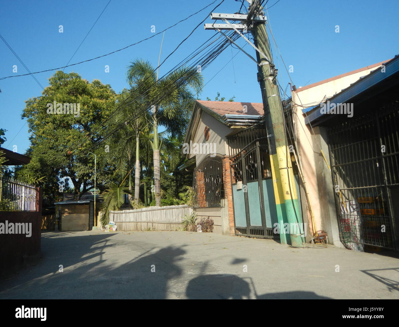 This image depicts the welcome border signs at the entrance to Malis, a ...