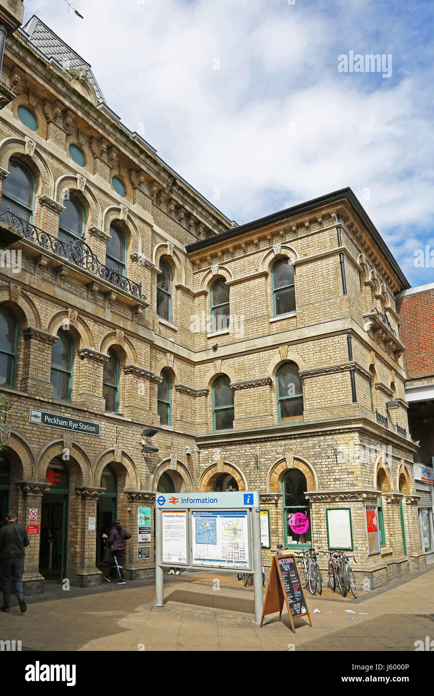 Peckham rye railway station High Resolution Stock Photography and ...