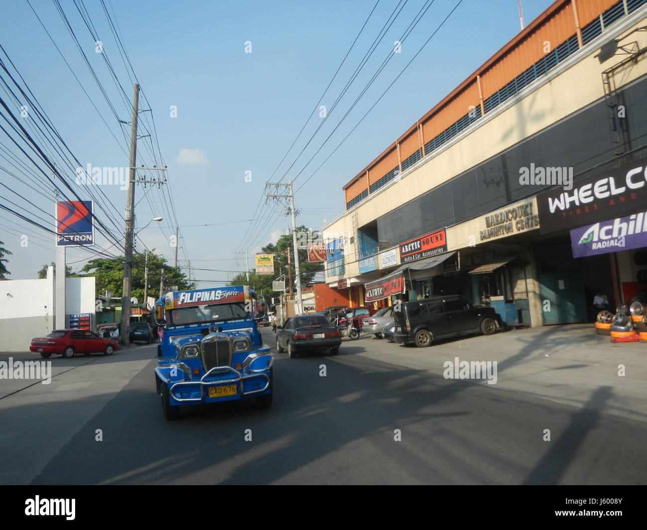 An overview of the location and infrastructure in Angeles City ...