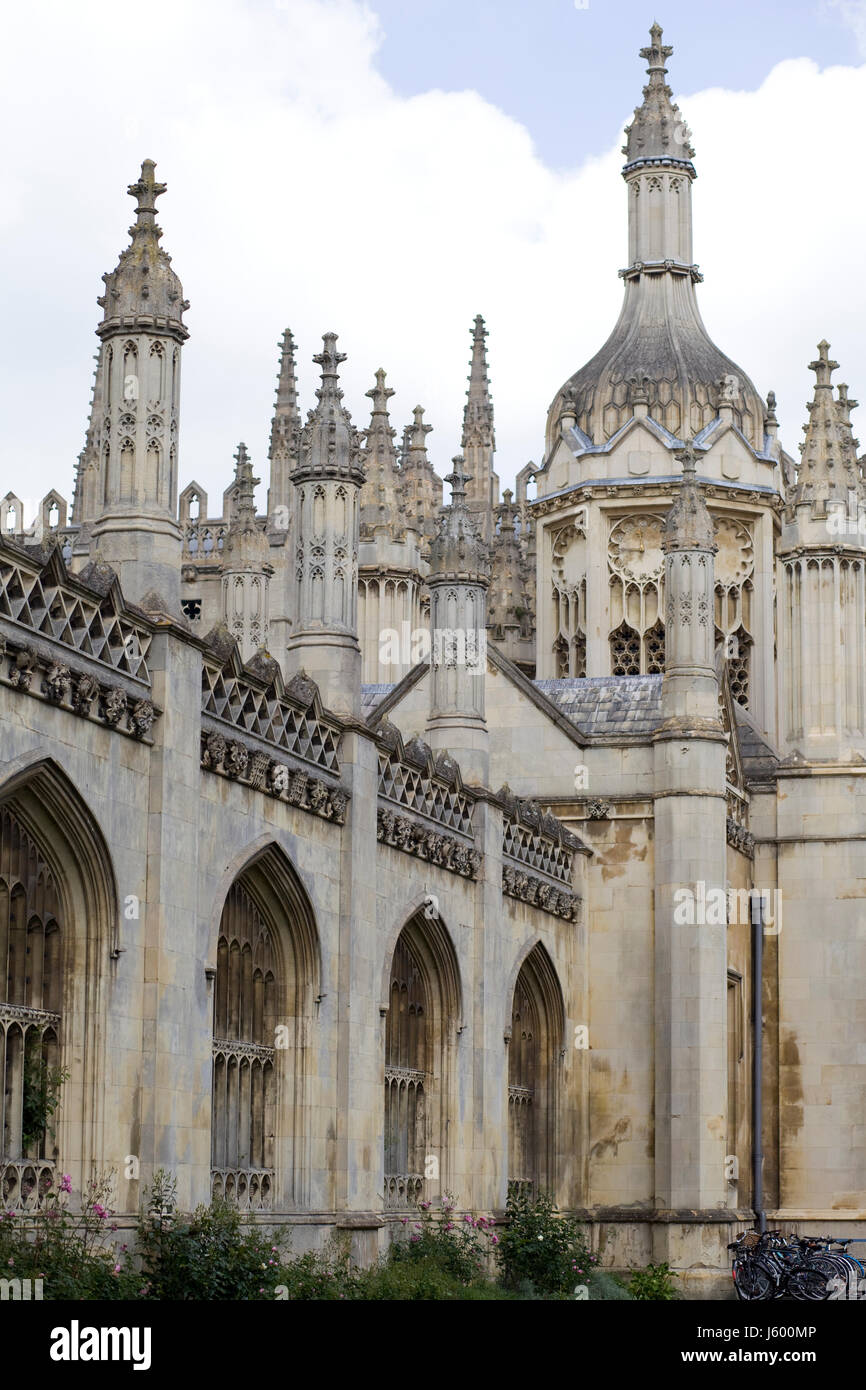 Kings college cambridge entrance gate hi-res stock photography and ...