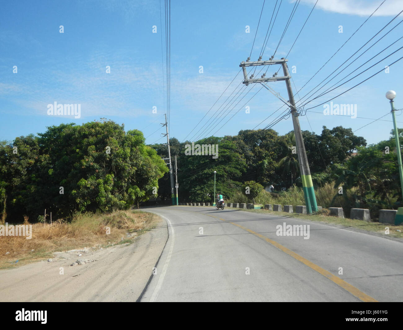 The rehabilitation of roads in Santa Monica, San Isidro, San Luis ...