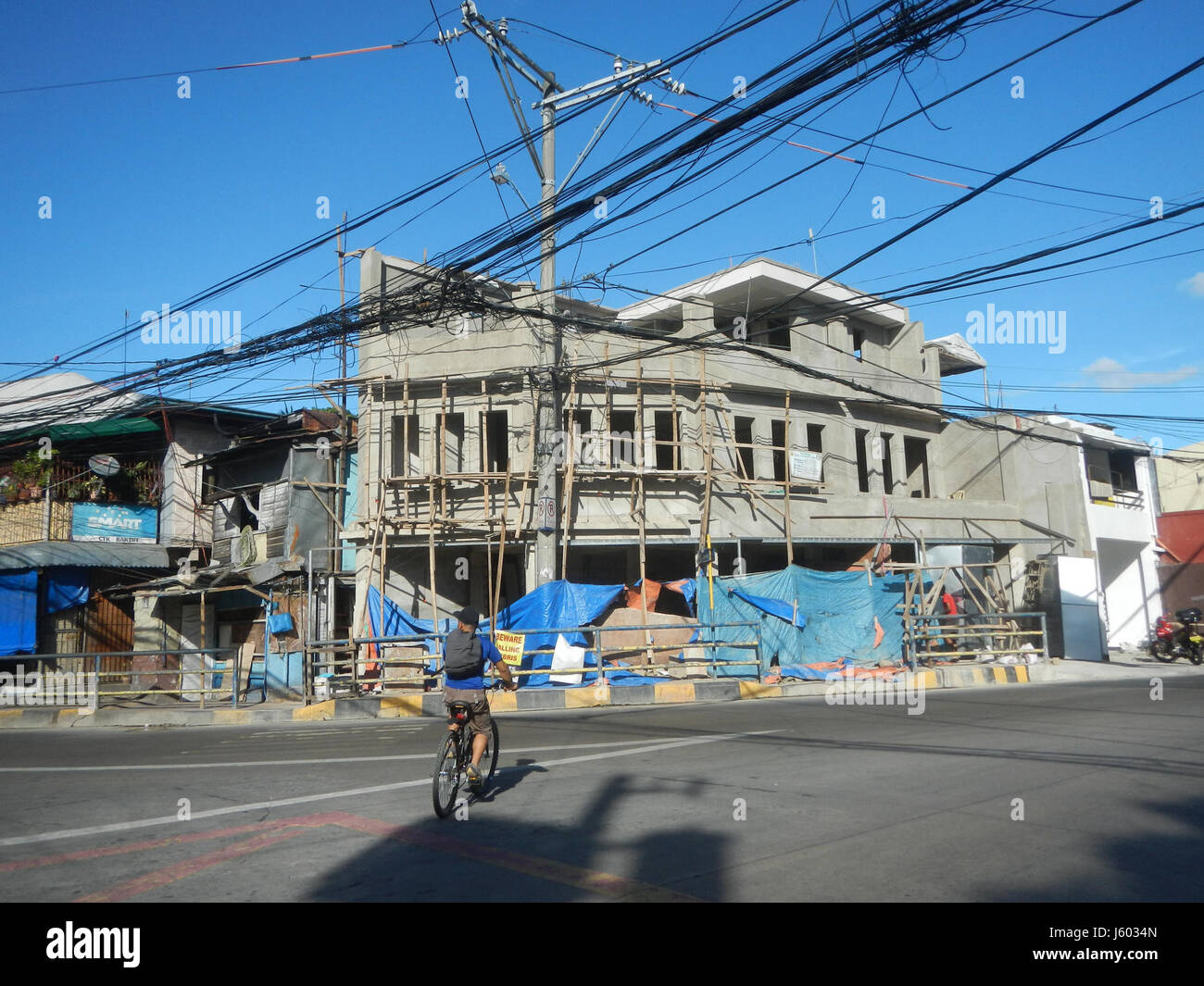 This image shows the Santa Rosa Bridge in Pasig City, connecting the ...