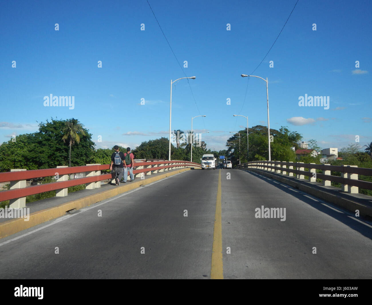 The Santa Rosa Bridge is a significant structure crossing the Bagong ...