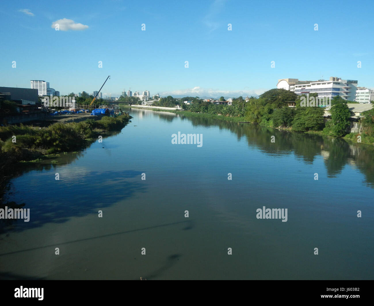The Santa Rosa Bridge, spanning the Bagong Ilog River in Pasig City, is ...