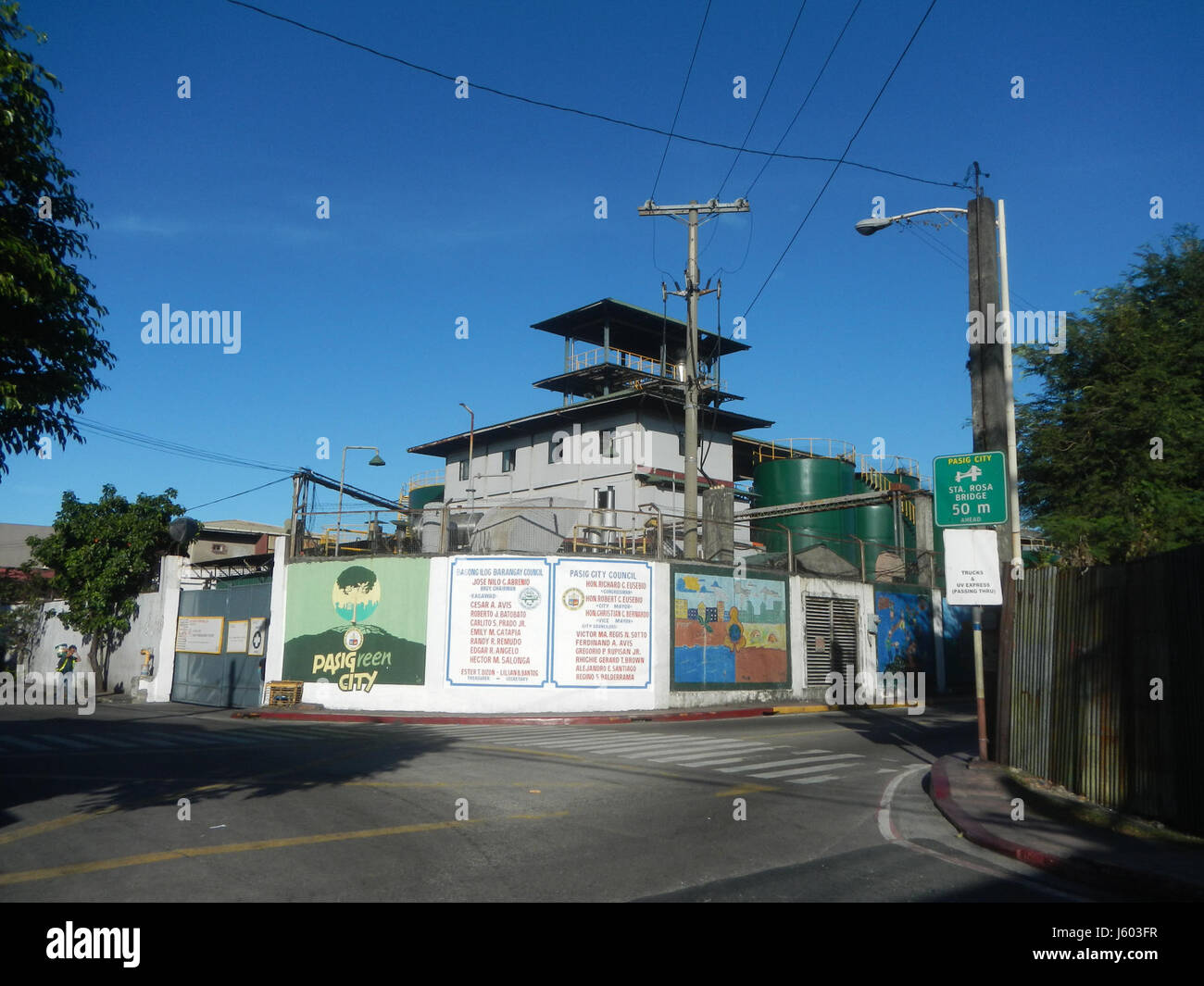 03758 Avis Street Bagong Ilog, Pasig City 15 Stock Photo - Alamy