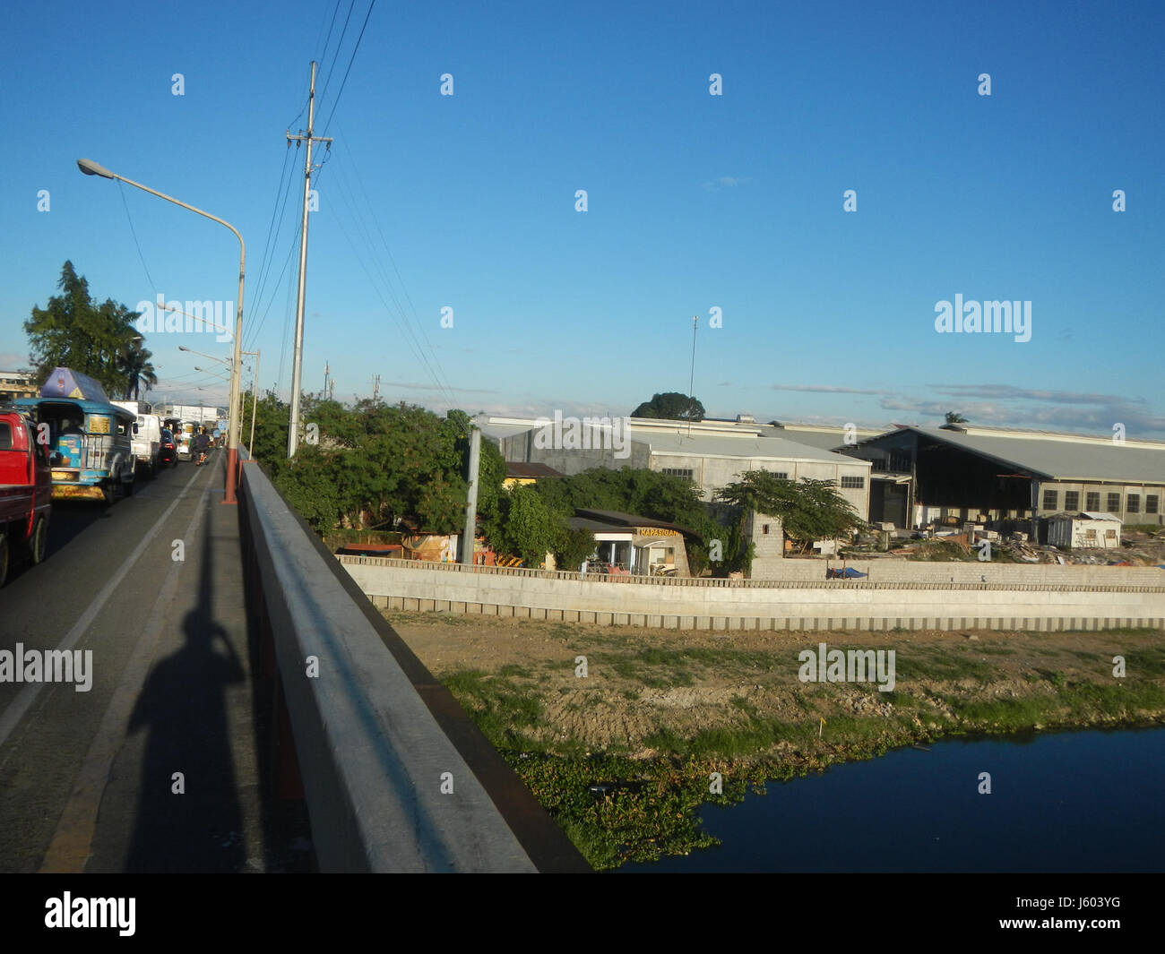 This image highlights the Pasig City area with its prominent landmarks ...
