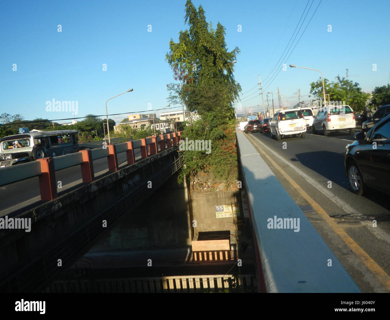 Philippines manila traffic in pasig hi-res stock photography and images ...