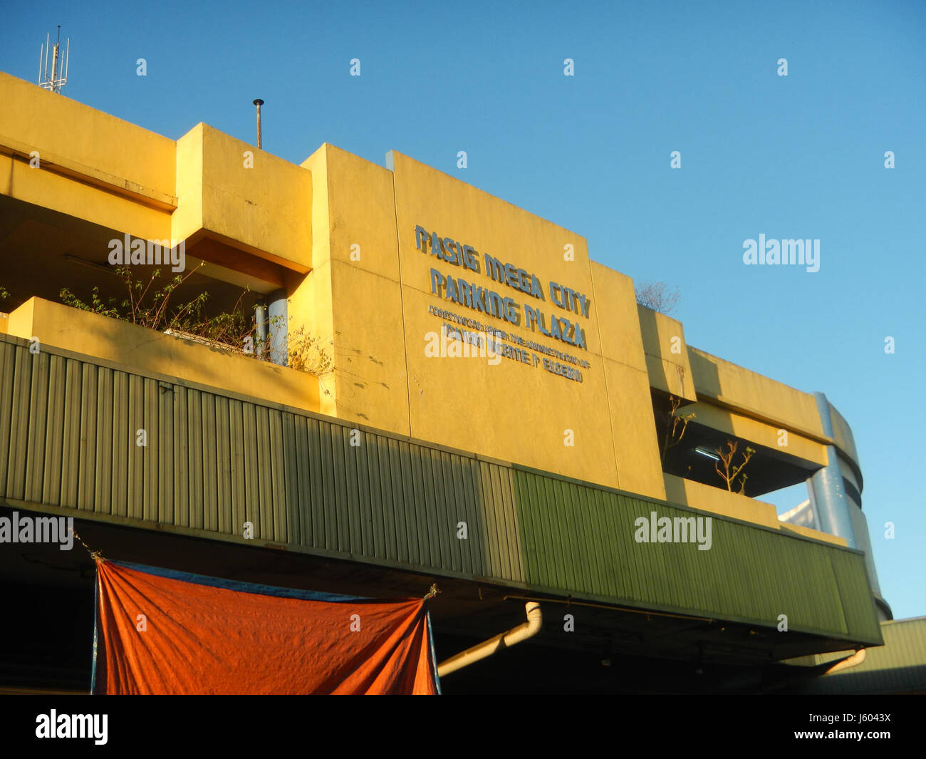 This entry describes Pasig City Hall's compound, including the ...