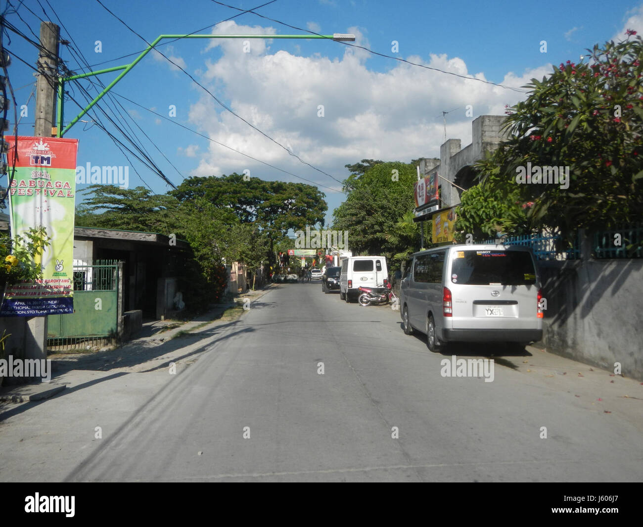 The MacArthur Highway connecting San Vicente and Bartolome Road in ...