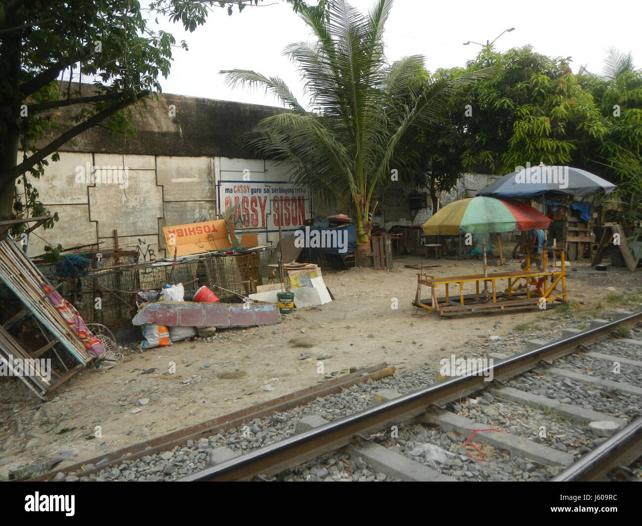 01708 Santa Mesa PNR Station Pandacan Railway tracks Bridges Manila 02 ...