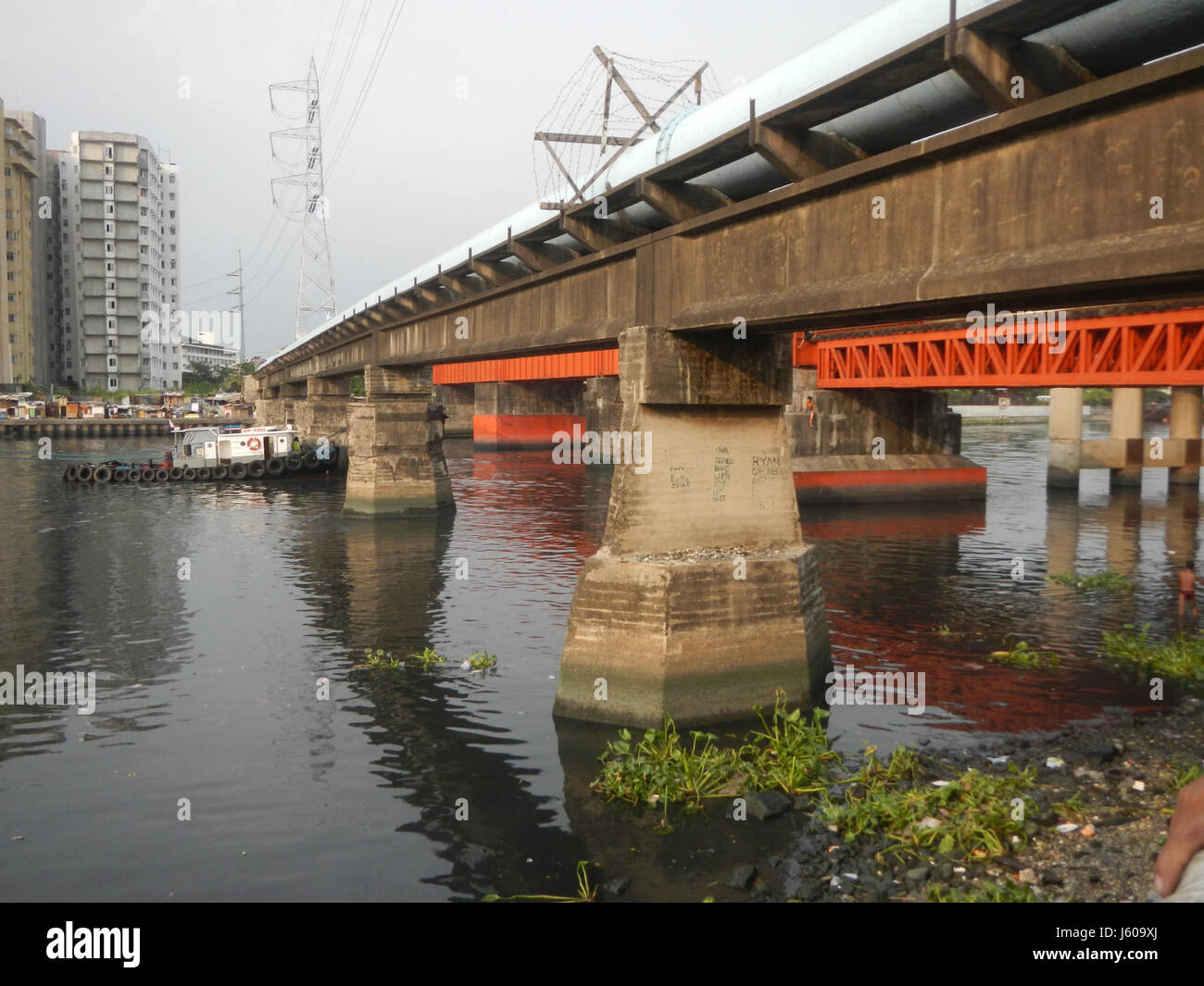 A detailed view of the Santa Mesa PNR station in Pandacan, Manila ...