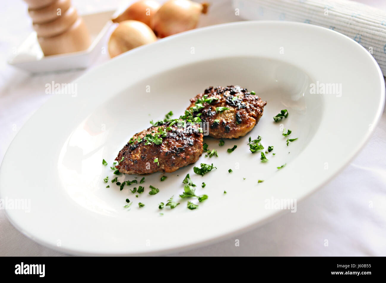 plate hamburger burger mincemeat meat food aliment boil cooks boiling ...