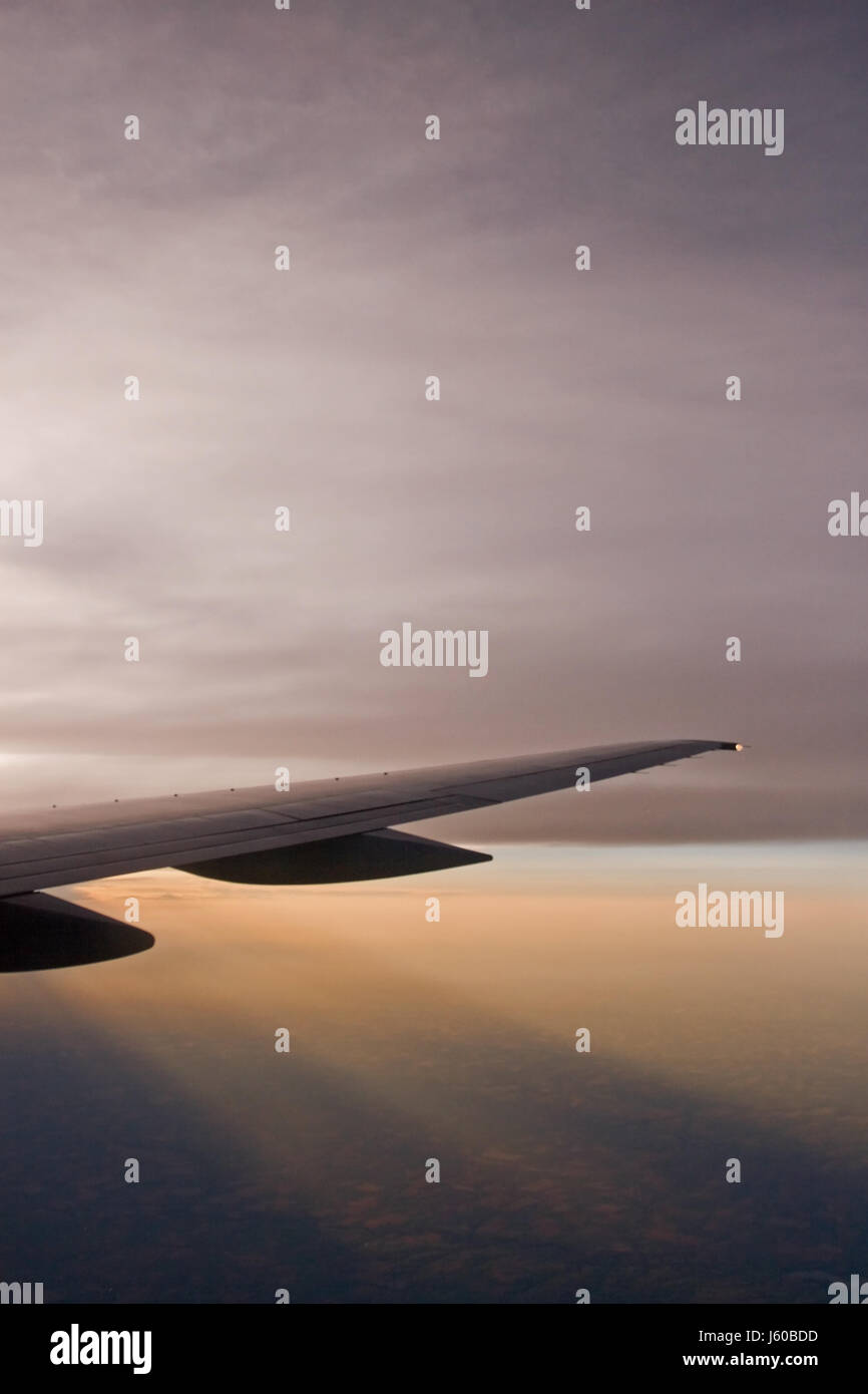 travel wing airline aircraft aeroplane plane airplane jet beating flaps ...