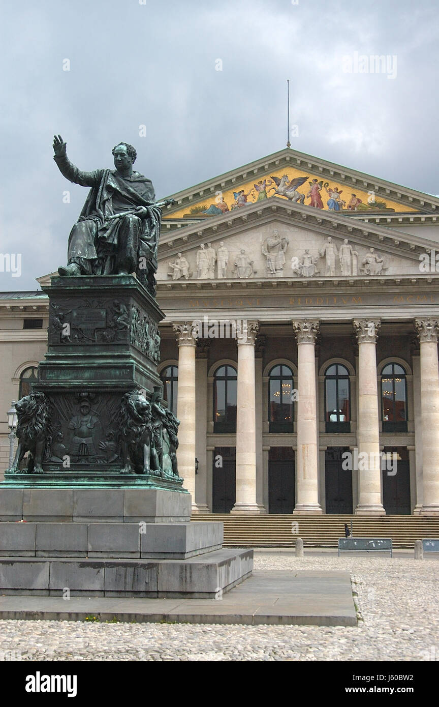 Bavarian state opera house hi-res stock photography and images - Alamy