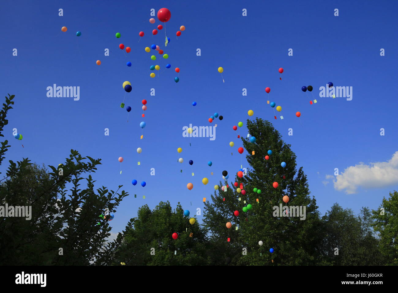 Burst balloons hi-res stock photography and images - Alamy
