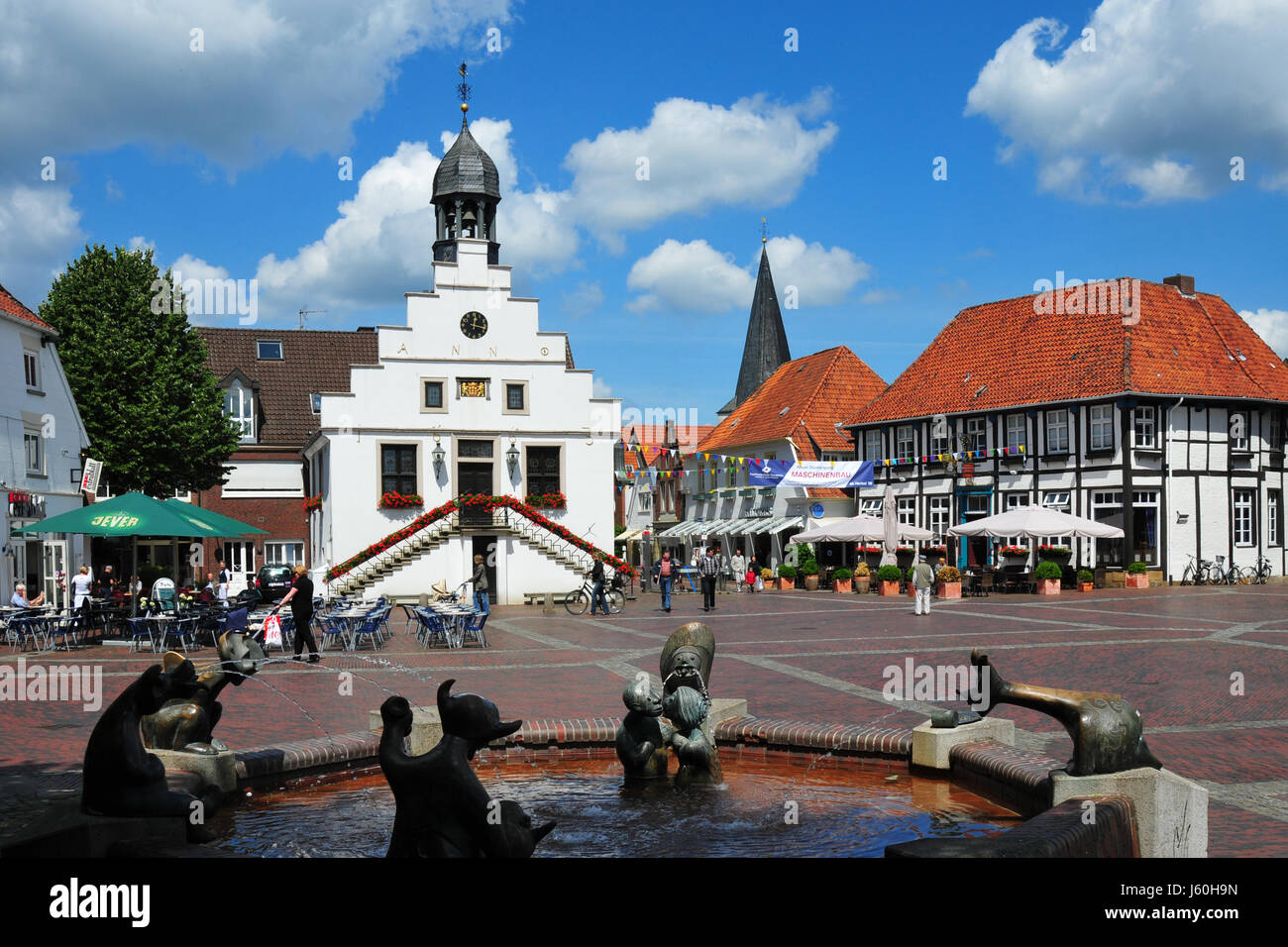 restaurant town hall square fountain lower saxony building buildings ...
