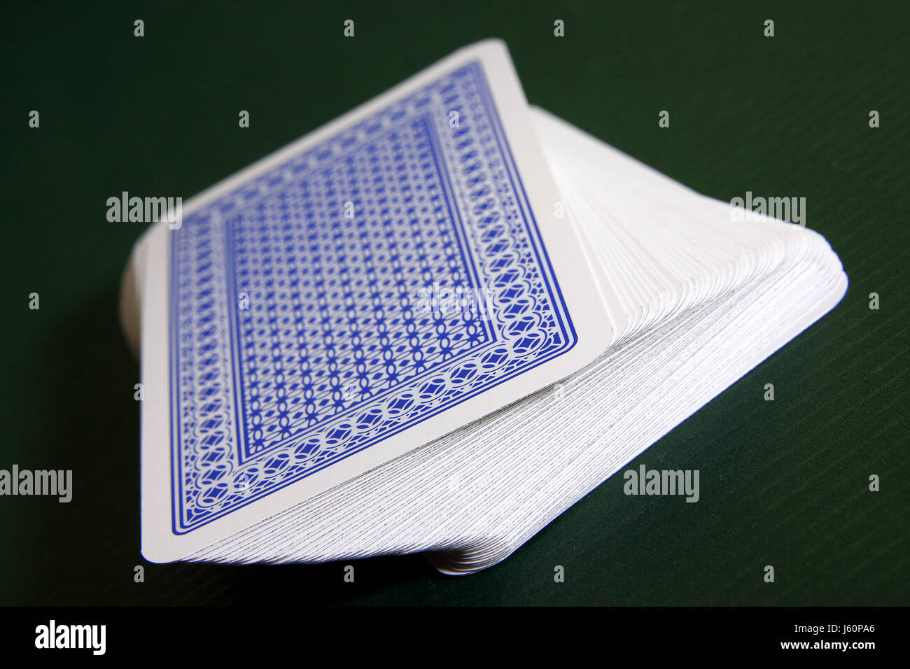 Spielkartenstapel hi-res stock photography and images - Alamy