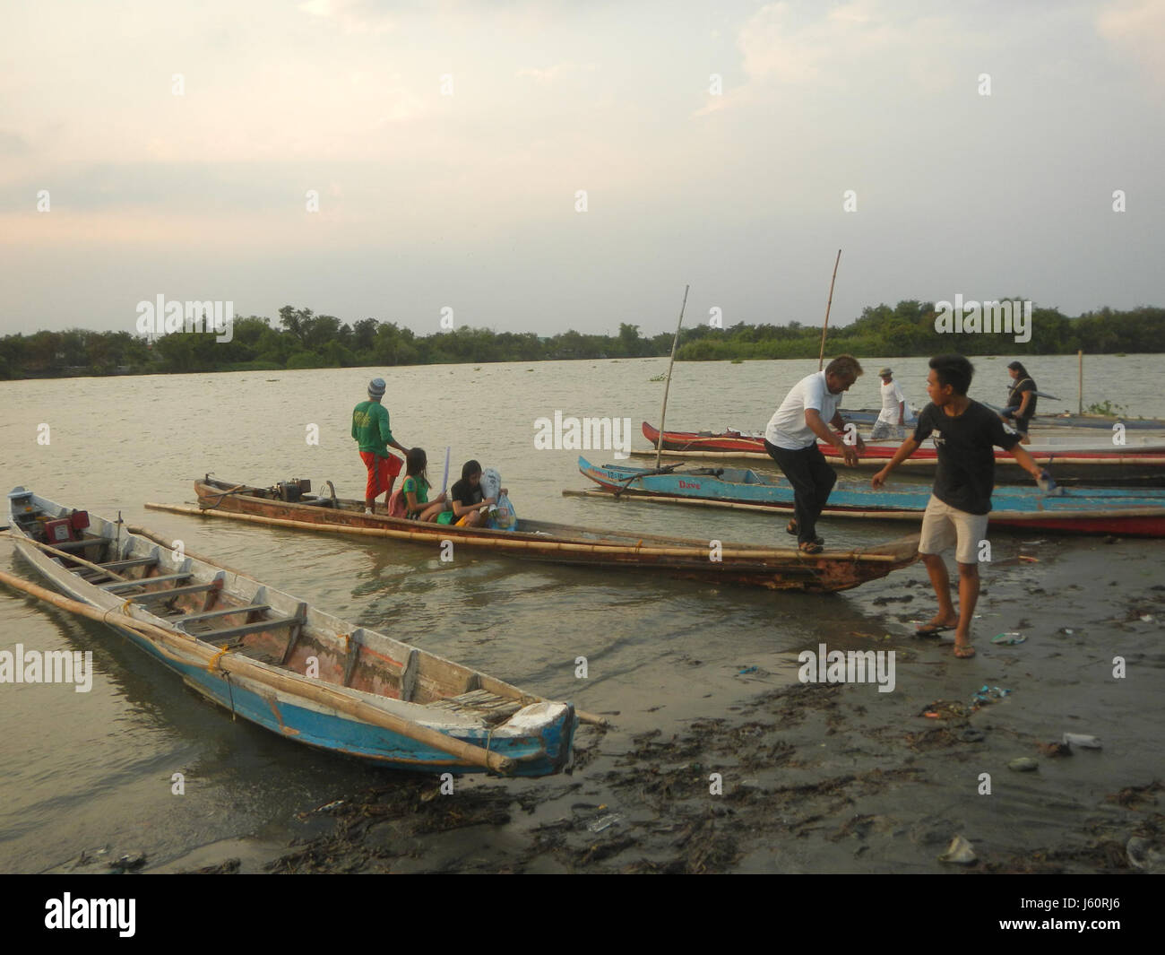 02998 Masantol Pampanga River Districts villages Riverbanks 04 Stock ...